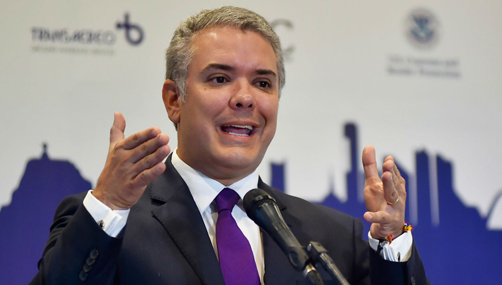 Iván Duque anuncia un acuerdo para subir el salario mínimo un 6% en ...