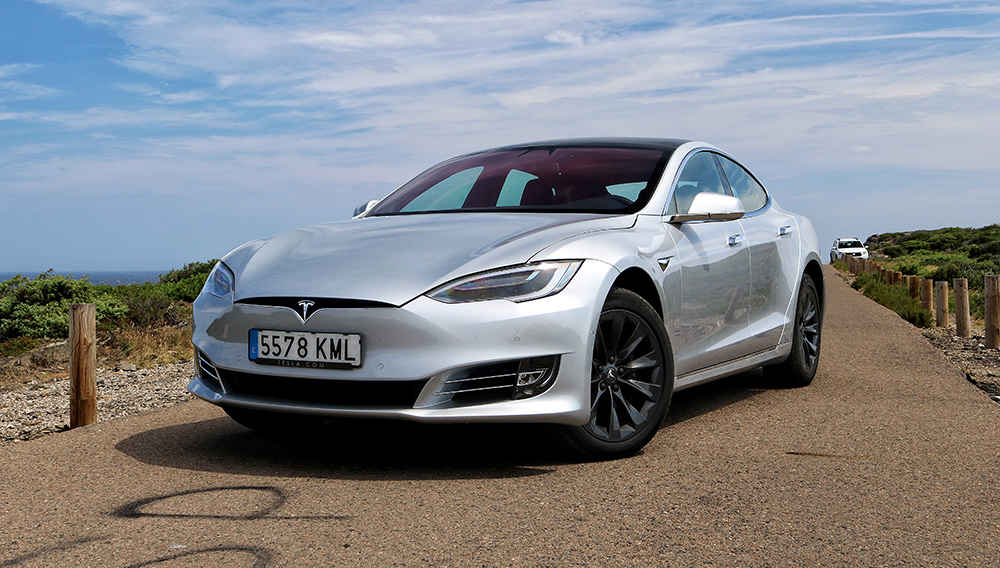 Tesla produjo 367.561 automóviles eléctricos de lujo en 2019, un 50% ...